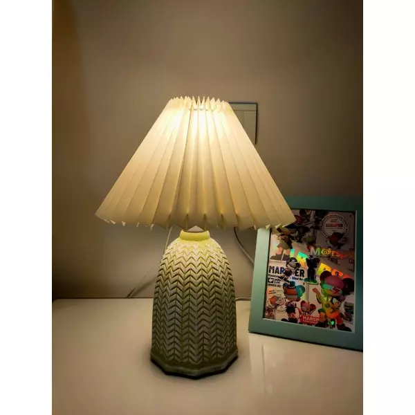 Lampe de table plissée vintage M307 | Lampy stołowe | SIMIG LIGHTING